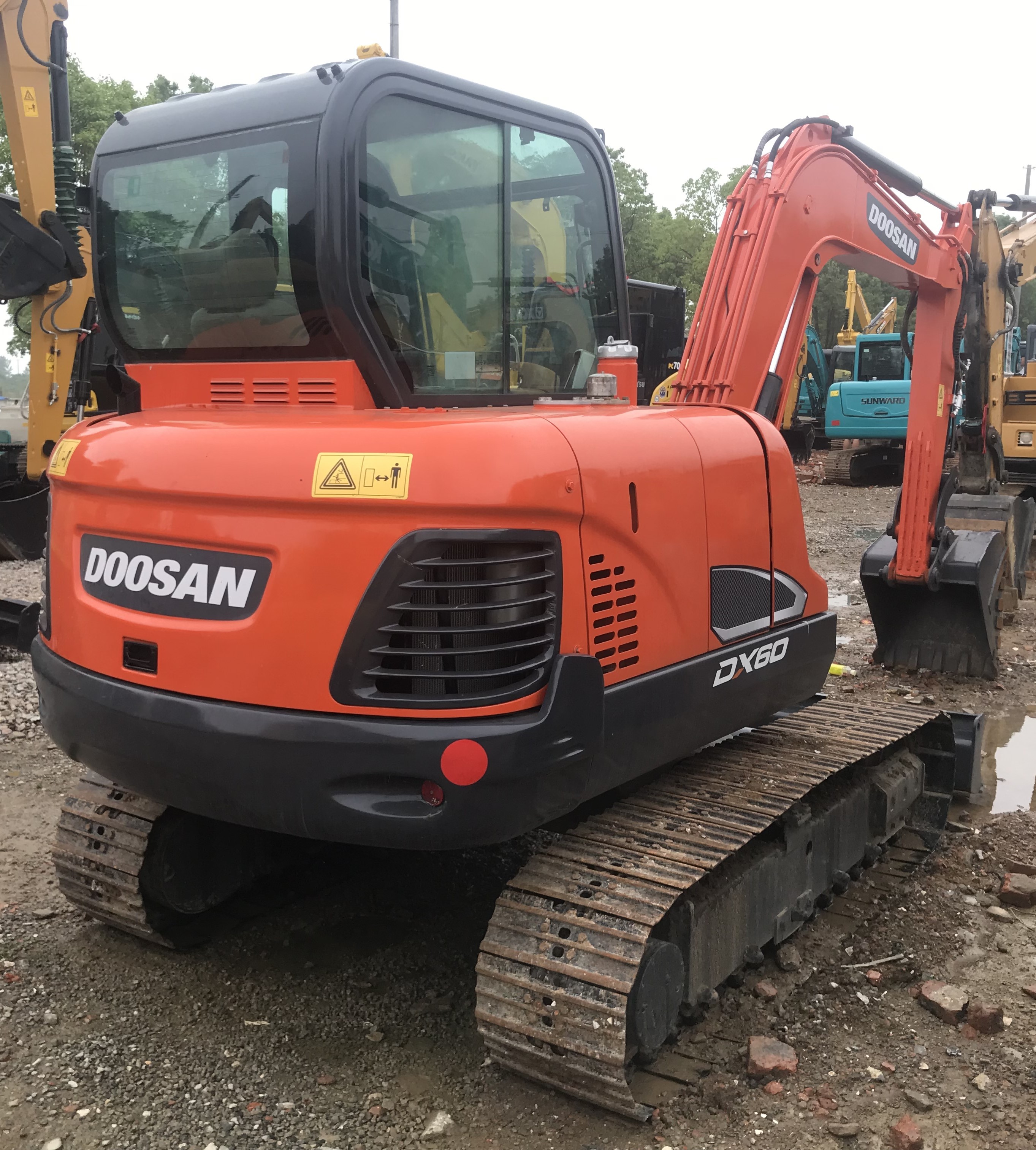 Hydraulic Drive Mode Crawler Type Doosan Excavator Unleash Your Efficiency